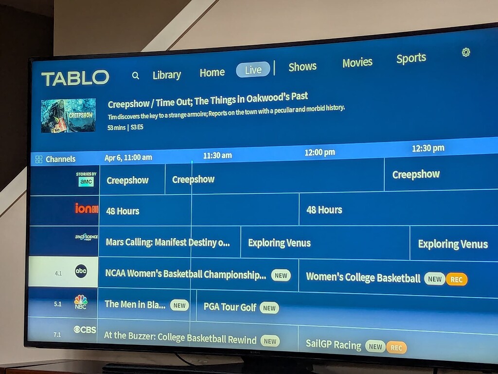 Shadow/Haze at bottom of guide on Roku Tablo App. Why? - General ...